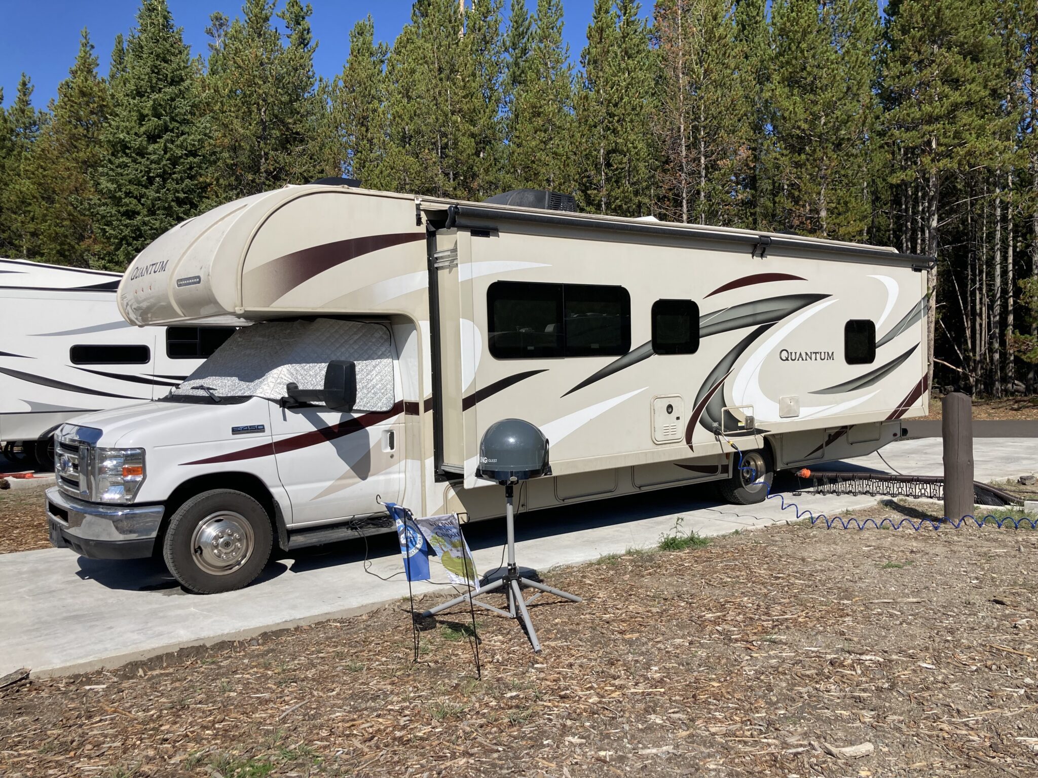 5 Easy Ways to Watch TV in an RV (With or Without Cable)