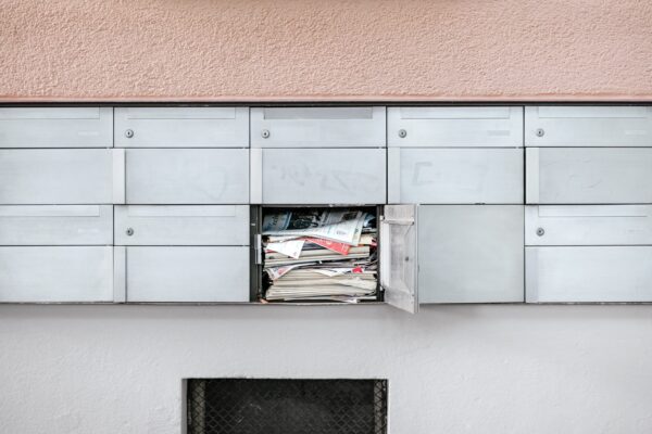 How Do Full Time RVers Get Mail? (4 Simple Strategies)