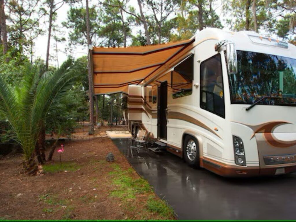 10+ Absolute Best Luxury RV Resorts in Florida - Travels with Ted