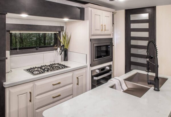 10 Epic Front Kitchen Fifth Wheel RVs [2024 Update] - Travels with Ted