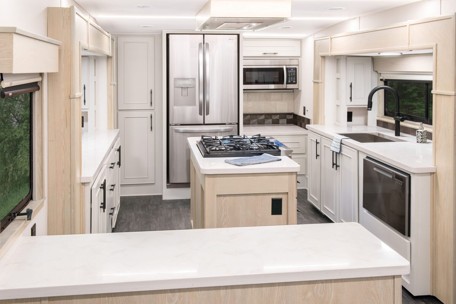 10 Epic Front Kitchen Fifth Wheel RVs [Every 2025 Model]