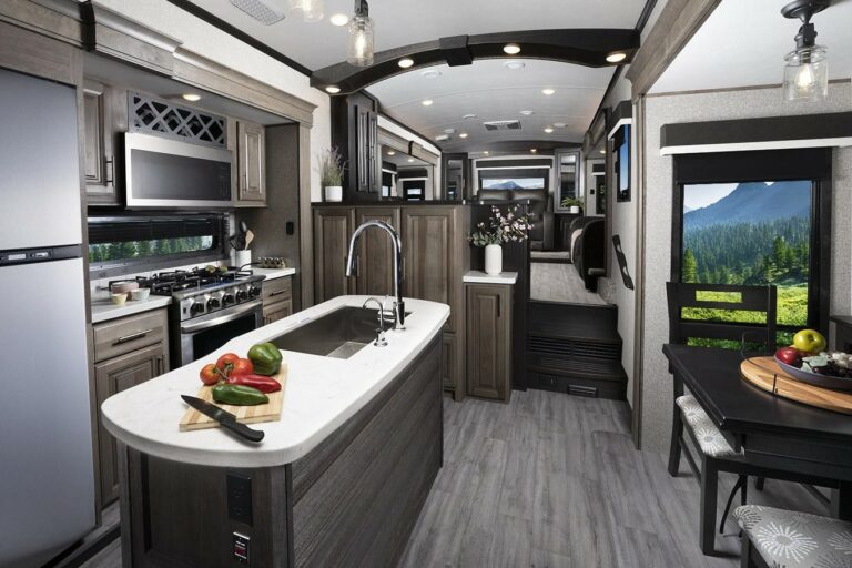 10 Dreamy Front Living Fifth Wheel Campers (2024)