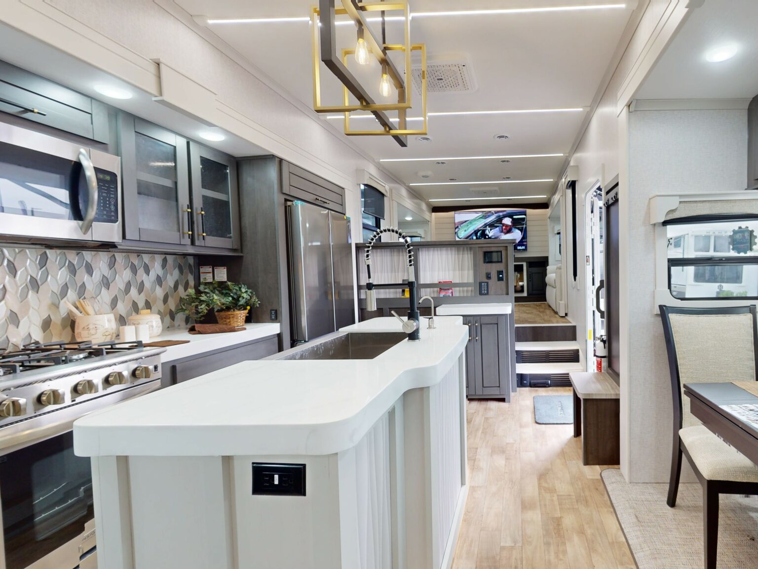 10 Dreamy Front Living Fifth Wheel Campers (2026)