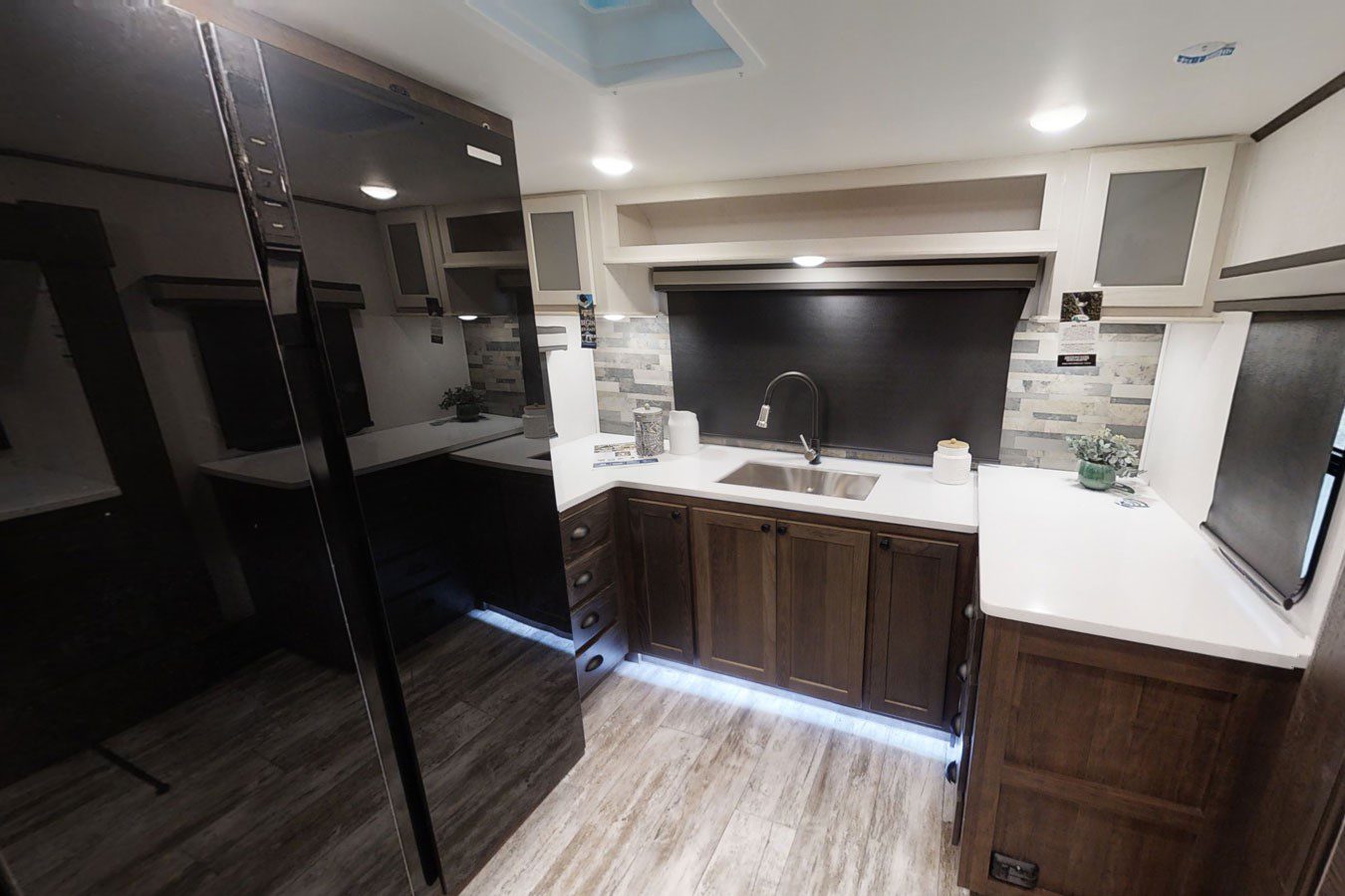 10 Epic Front Kitchen Fifth Wheel RVs [2023 Update] - Travels with Ted