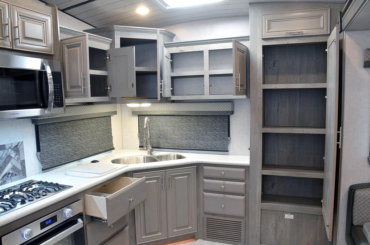 10 Best Rear Kitchen Fifth Wheels (2026 Models)