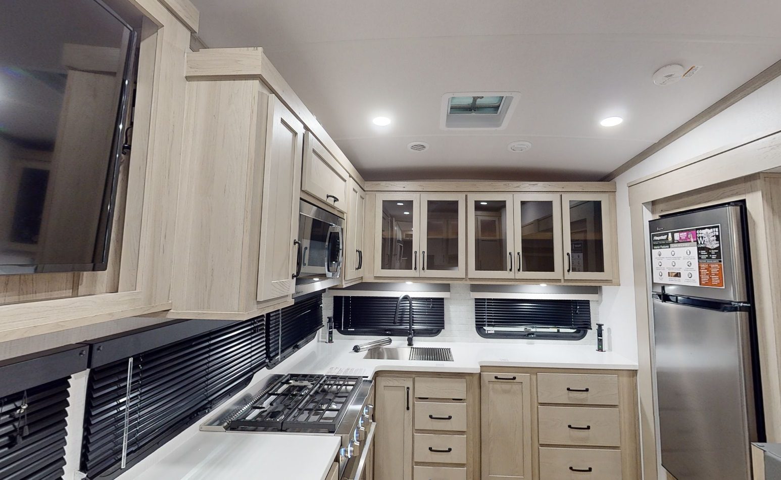 10 Best Rear Kitchen Fifth Wheels (2025 Models)