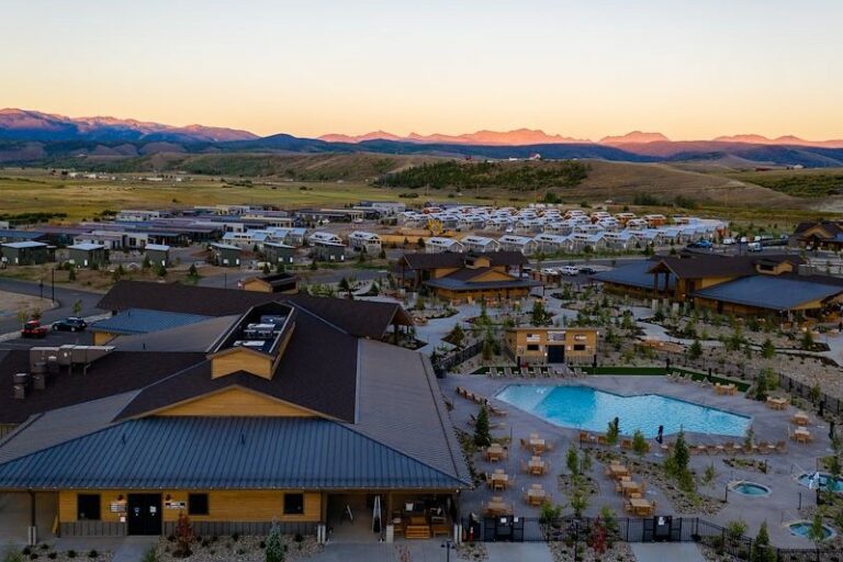 15 Absolute Best RV Parks & Campgrounds in Colorado