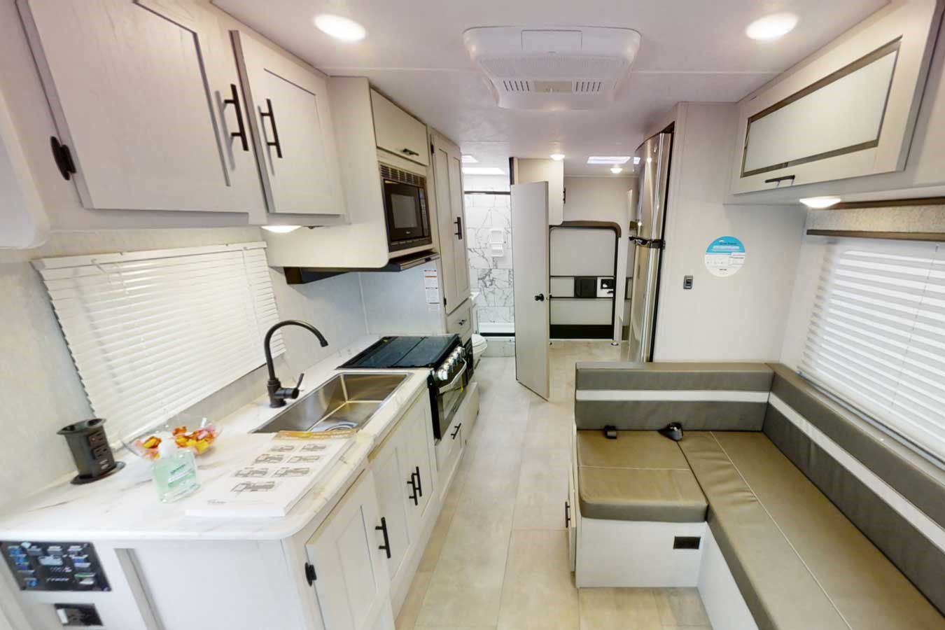 12 Best Small Class C RVs Under 25 Feet