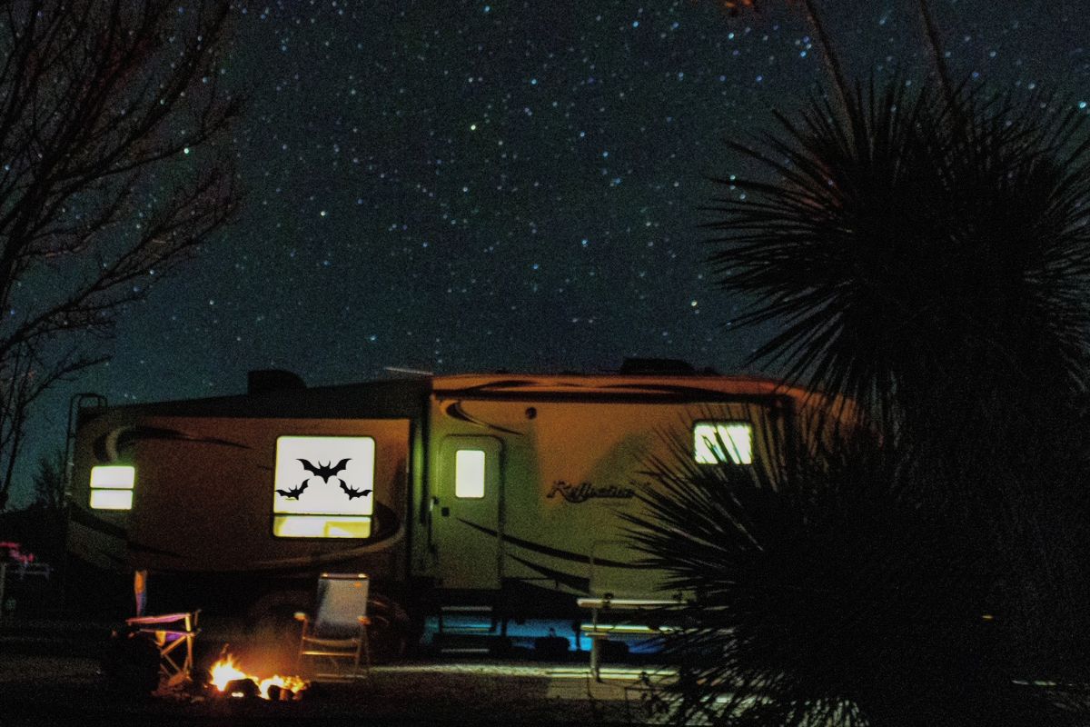 25 Haunting RV & Camper Halloween Decoration Ideas