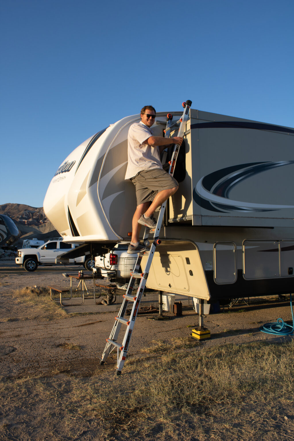 Mastering Weekend RVing: 10 Tips for Perfect Short Trips